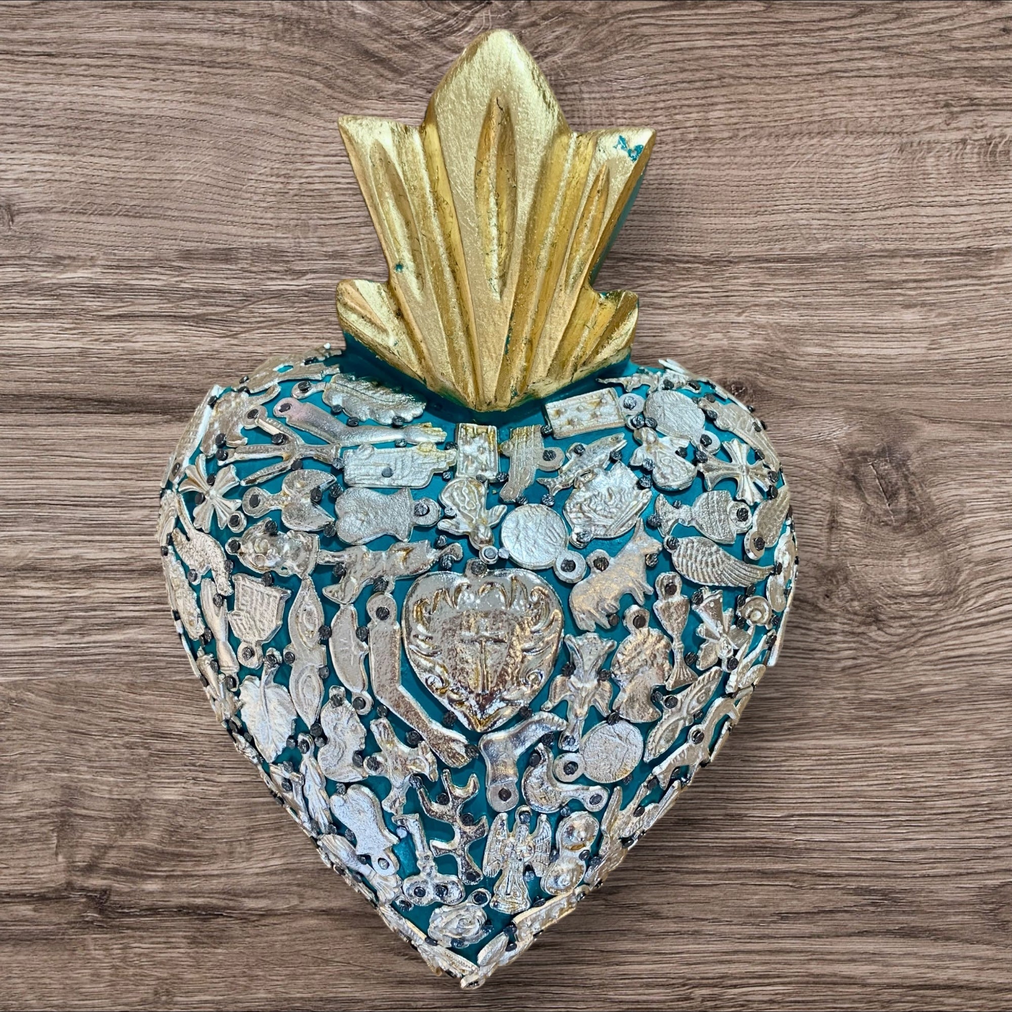 Milagros Heart - Mexican Sacred Milagro Corazon - Folk Art | MexDecor