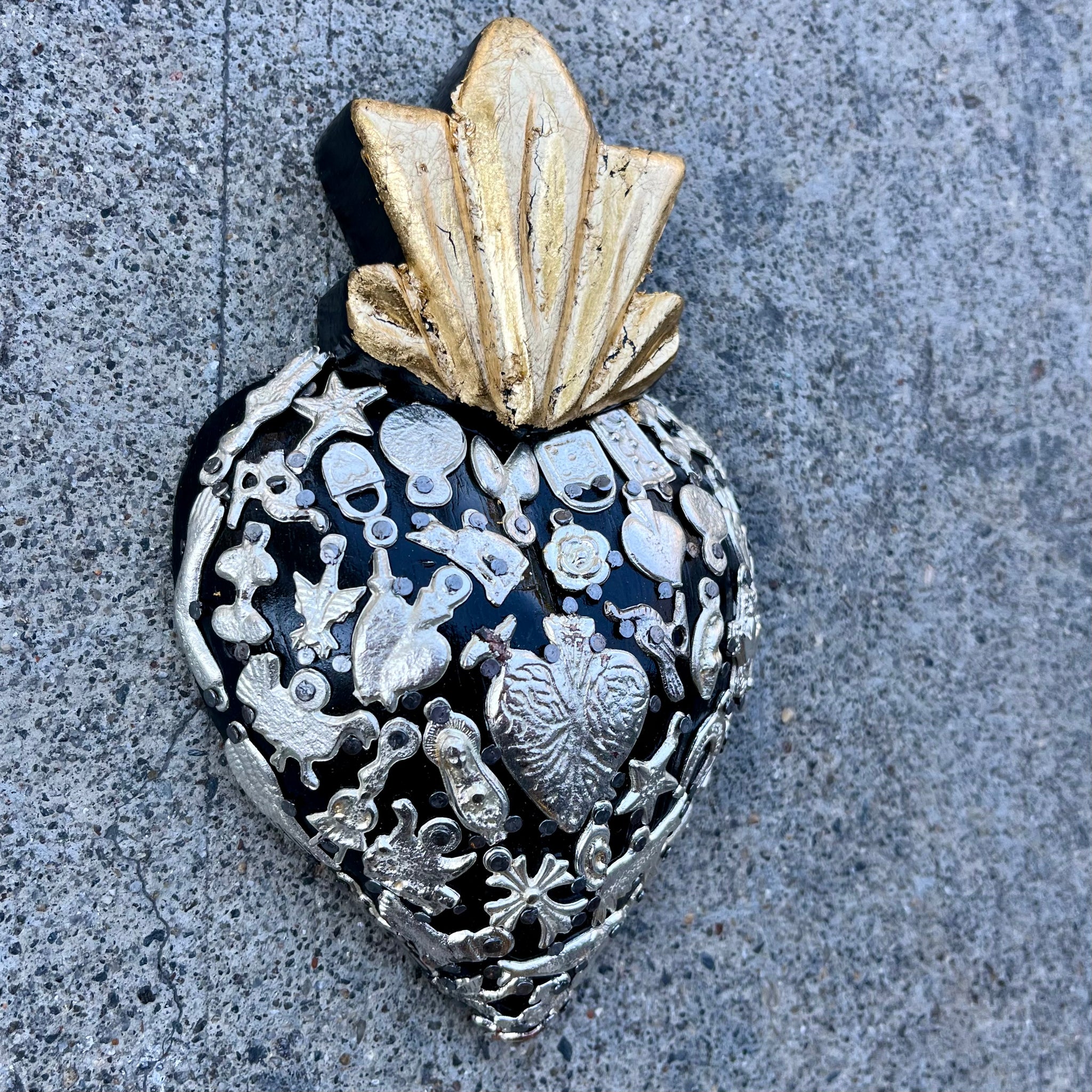 Milagros Heart - Mexican Sacred Milagro Charm Corazon | MexDecor
